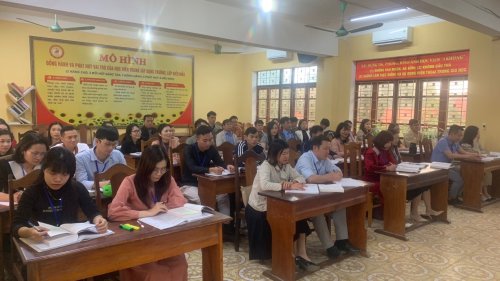 Lớp TCLLCT A6-K51 thực hiện nội dung “4 phát huy”